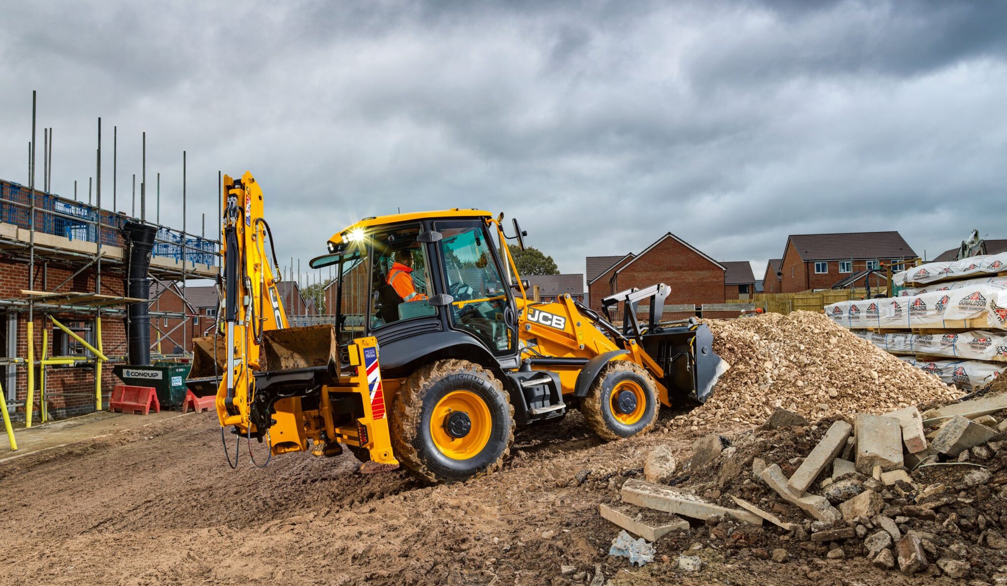 Inside the cab of a JCB 3CX - What should you know?